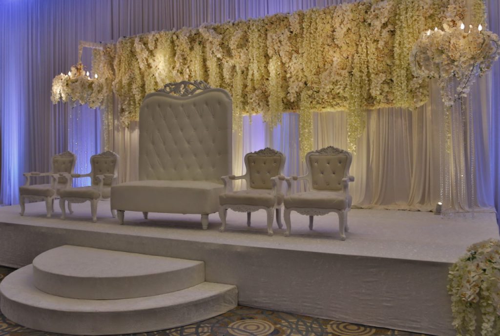 Wedding Stage Decor Royal Stage Decor 1280x860 - guidedecor.com